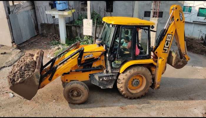 Backhoe Loader on Rent | Backhoe Loader for rent near me - Heavy Equipments